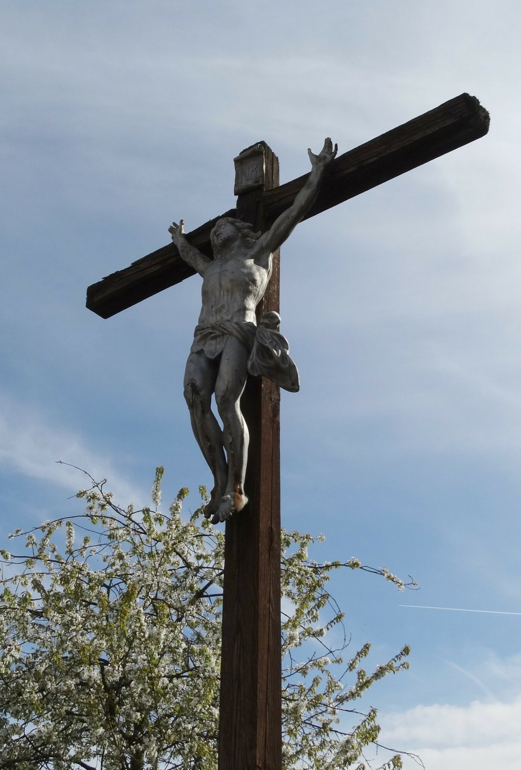 La croix de mission de Saint-Vérand : entre ferveur religieuse et ...